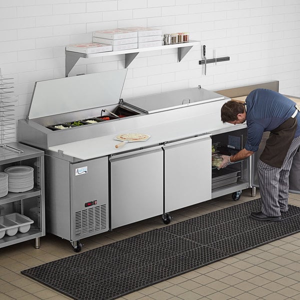 Avantco SSPPT-3 93" 3 Door Refrigerated Pizza Prep Table